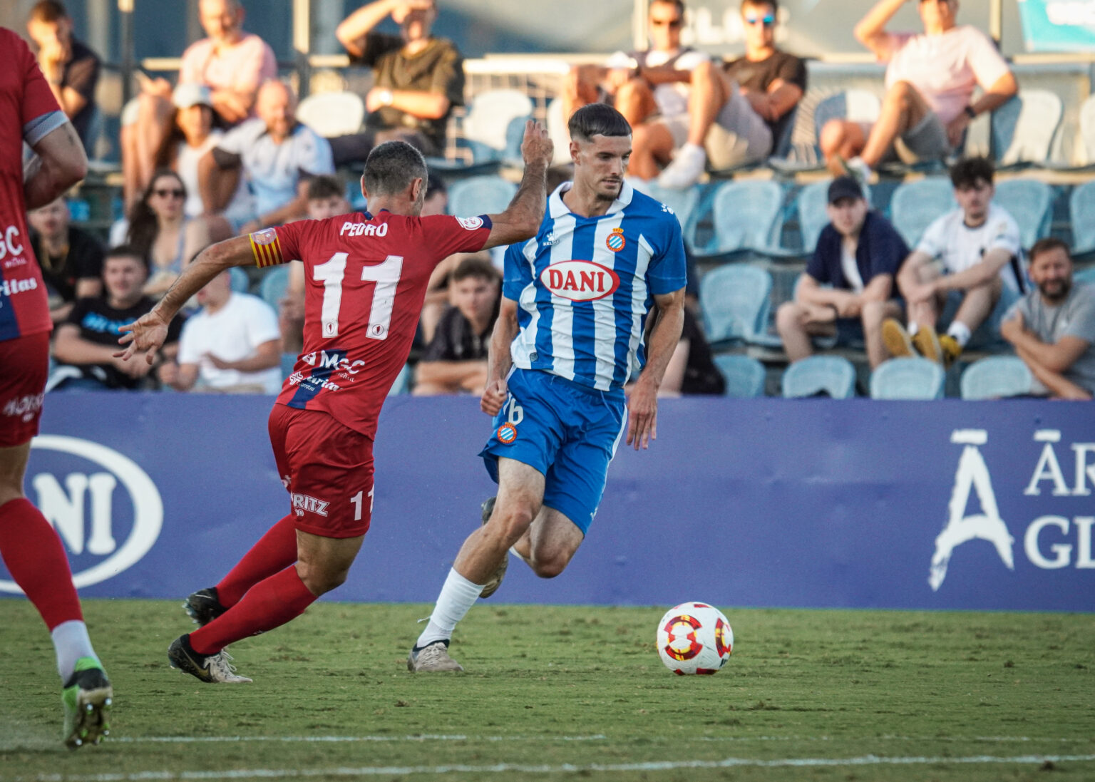 Justin Smith, a un paso del Sporting: el Espanyol ata su renovación ...